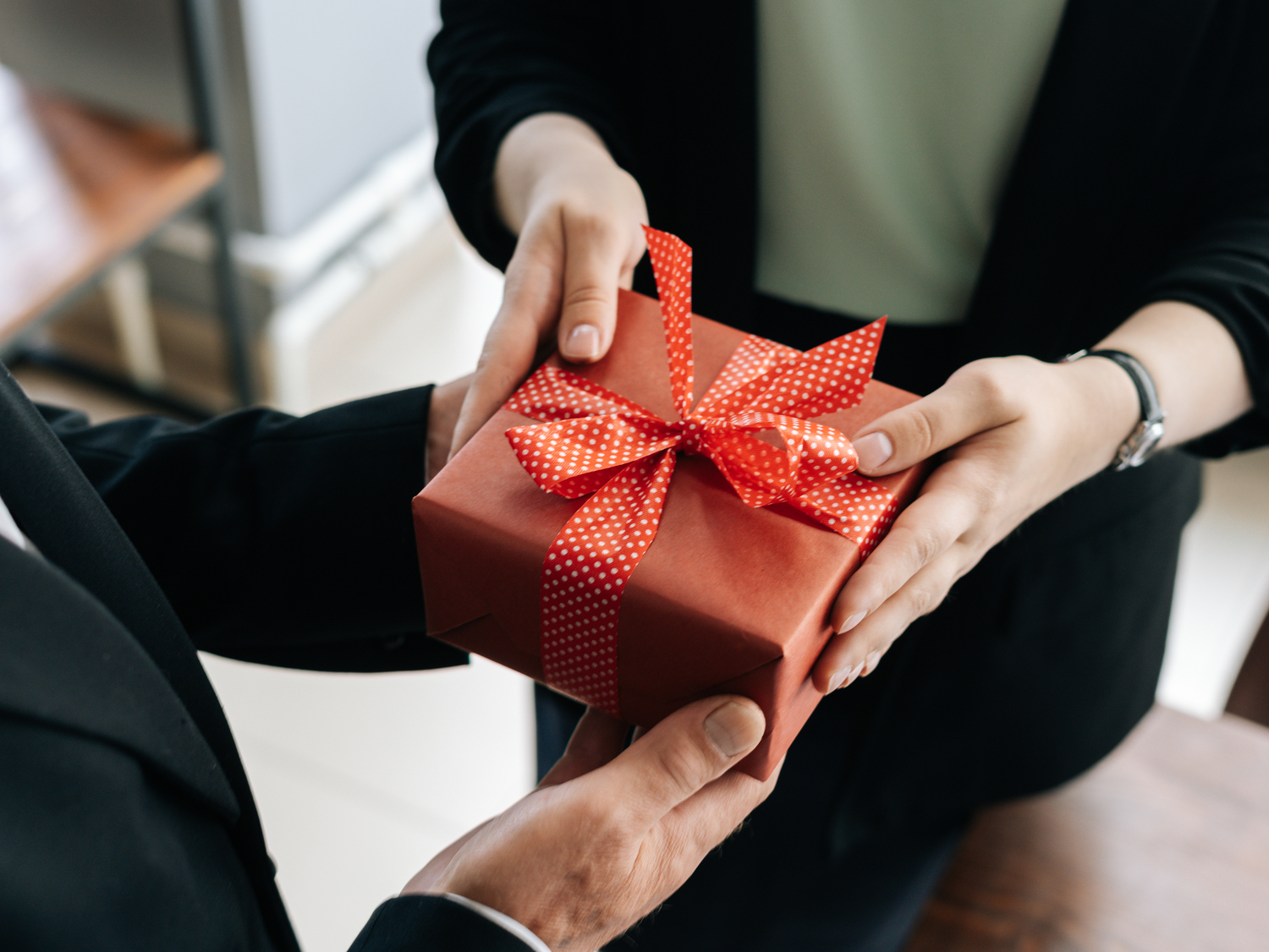 3 essential factors to consider if you plan to gift wealth to avoid ...